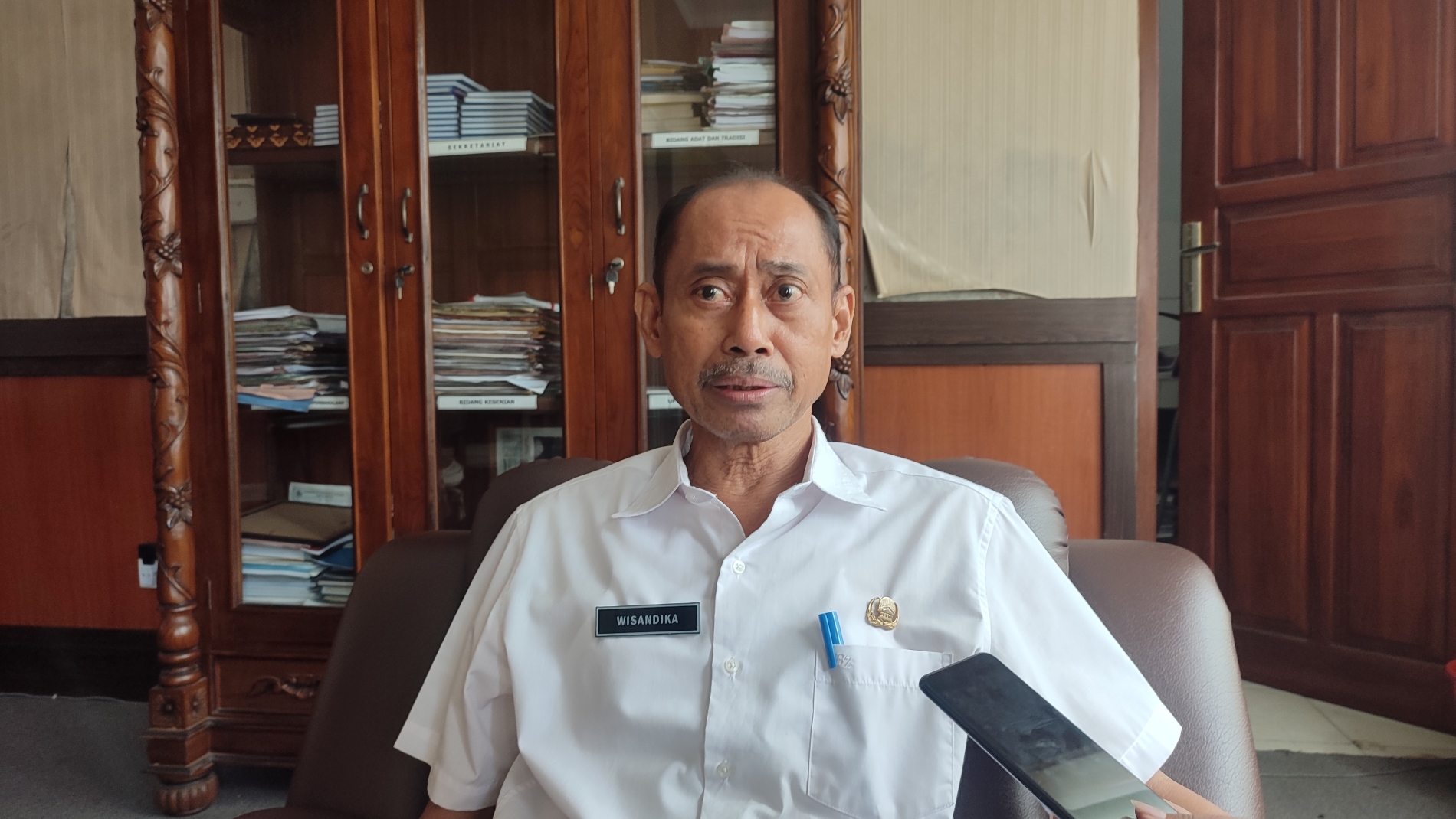 34 Desa Adat Belum Miliki Perarem Rabies - Koran Buleleng 34 Desa Adat Belum Miliki Perarem Rabies - Koran Buleleng